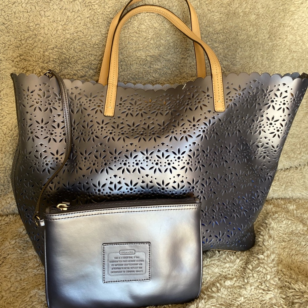 Coach Laser Cut City Tote Purse Silver Purse W. Match… - Gem